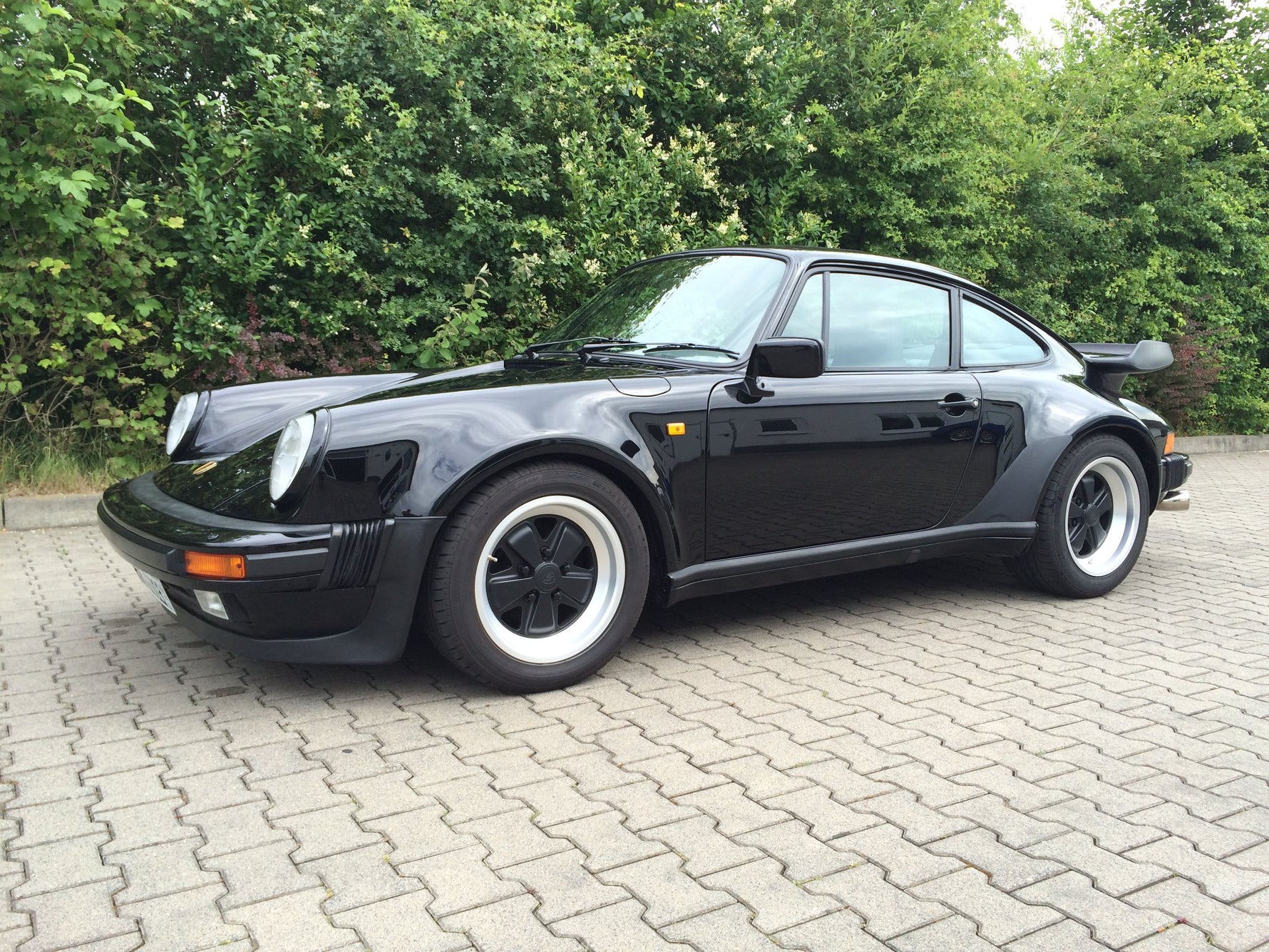 Iconic Alloys - Retro, Classic & Race Wheels