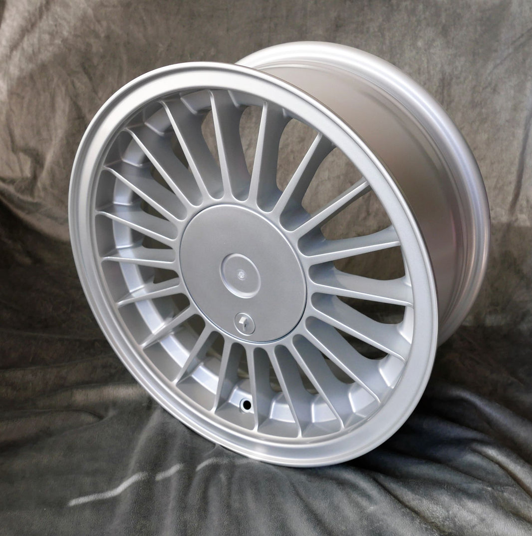 4x100 PCD – Iconic Alloys