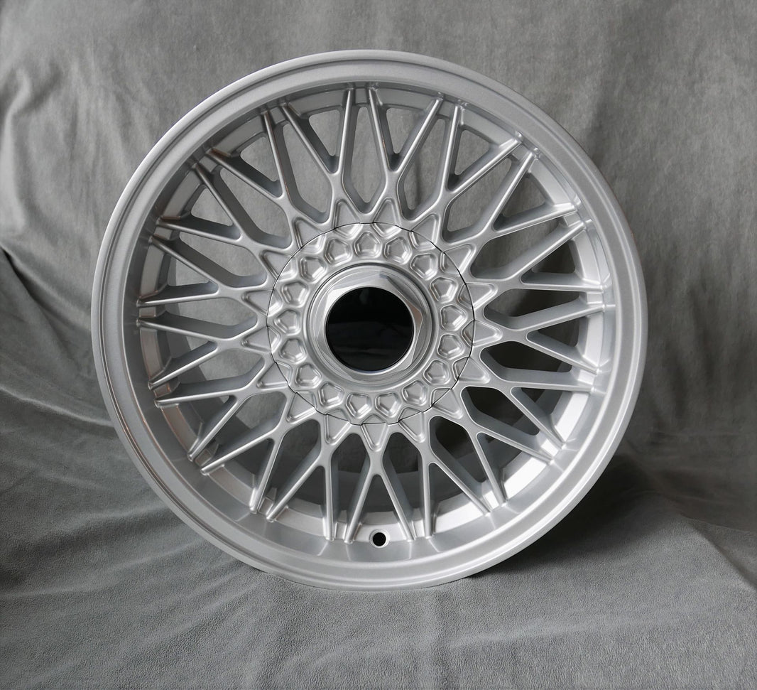 4x100 PCD – Iconic Alloys