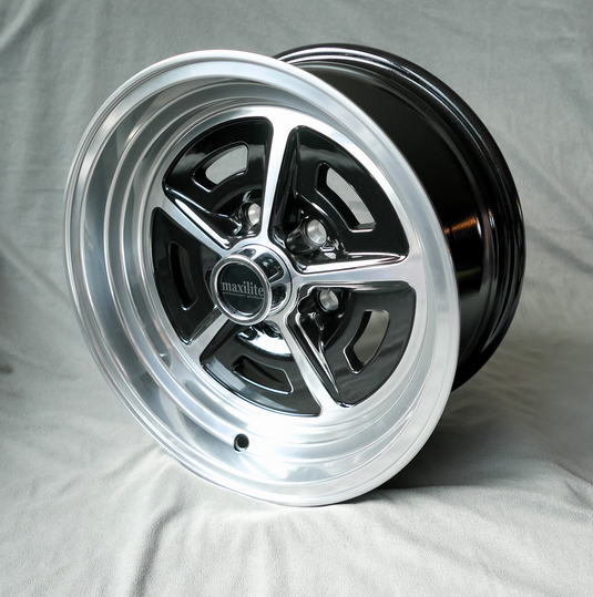 Iconic Alloys - Retro, Classic & Race Wheels